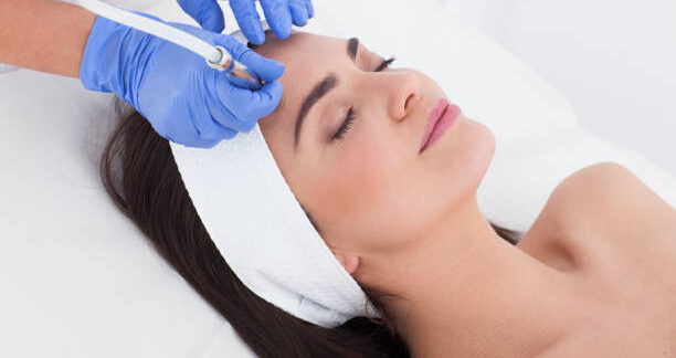 Dermaplaning | How It Works & The Benefits!